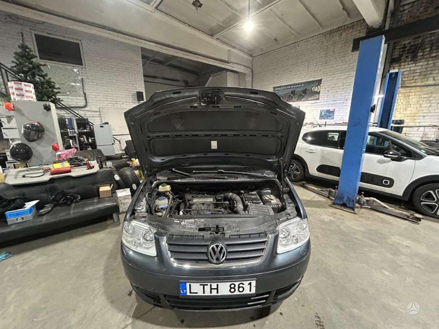 Volkswagen Caddy 2009 in Vilnius, with an engine capacity of 1.60 L and mileage of 310 thousand km for 4599 €, photo 6 on AUTOMOTO.COM.LV