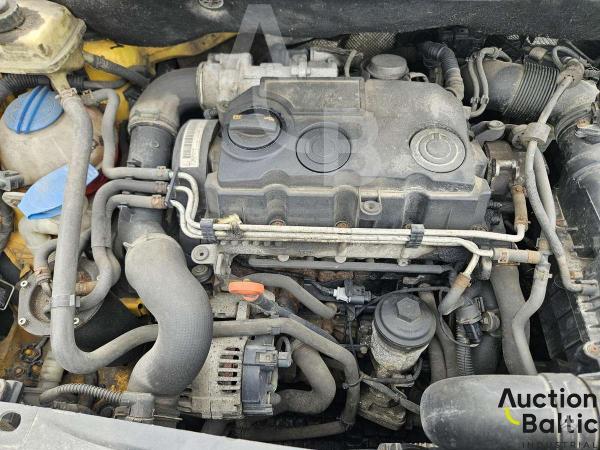 Volkswagen Caddy 2009 Rietavas, ar dzinēja tilpumu 1.90 L un nobraukumu 224 tūkst. km par 600 €, foto 10 vietnē AUTOMOTO.COM.LV