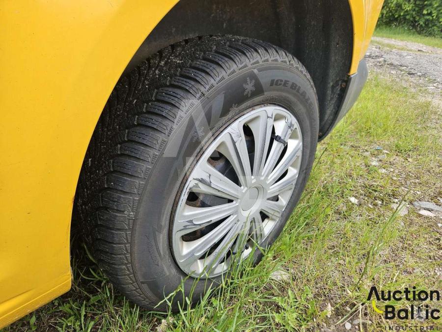 Volkswagen Caddy 2009 Rietavas, ar dzinēja tilpumu 1.90 L un nobraukumu 224 tūkst. km par 600 €, foto 32 vietnē AUTOMOTO.COM.LV