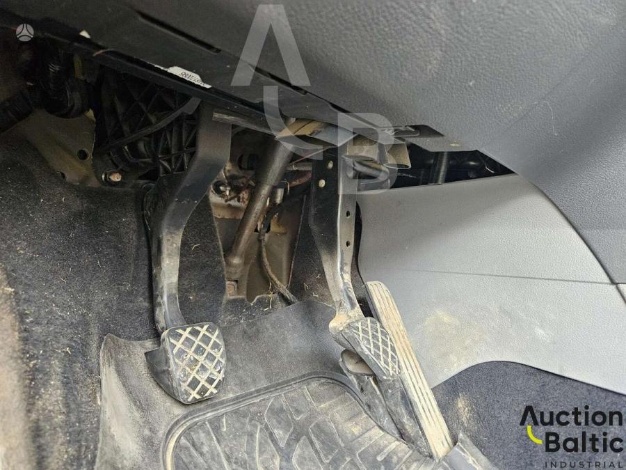 Volkswagen Caddy 2009 Rietavas, ar dzinēja tilpumu 1.90 L un nobraukumu 224 tūkst. km par 600 €, foto 36 vietnē AUTOMOTO.COM.LV