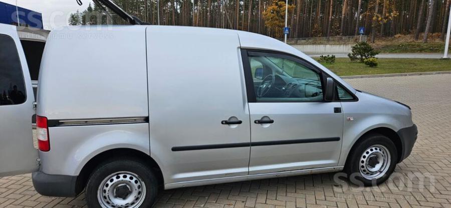 Volkswagen Caddy 2009 in Riga, with an engine capacity of 2.00 L and mileage of 247 thousand km for 3000 €, photo 4 on AUTOMOTO.COM.LV