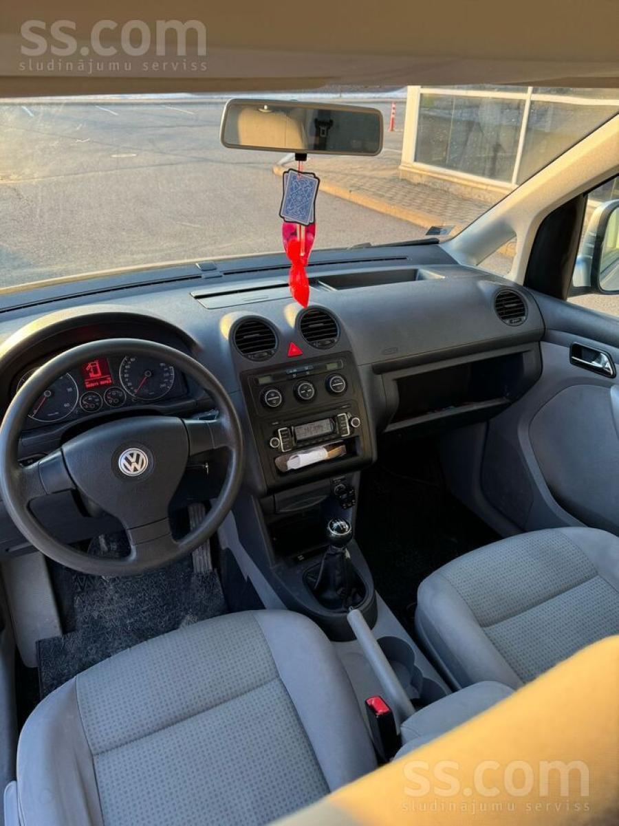 Volkswagen Caddy 2009 Rīga, ar dzinēja tilpumu 2.00 L un nobraukumu 295 tūkst. km par 4650 €, foto 9 vietnē AUTOMOTO.COM.LV