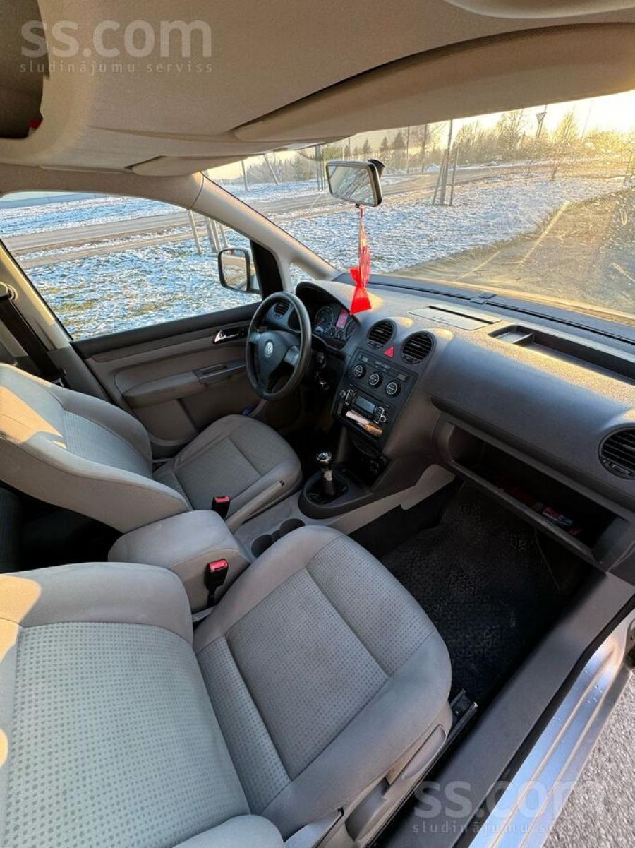 Volkswagen Caddy 2009 Rīga, ar dzinēja tilpumu 2.00 L un nobraukumu 295 tūkst. km par 4650 €, foto 10 vietnē AUTOMOTO.COM.LV