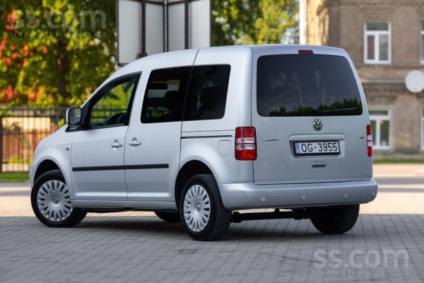 Volkswagen Caddy 2011 in Jelgava, with an engine capacity of 1.60 L and mileage of 0 thousand km for 6200 €, photo 4 on AUTOMOTO.COM.LV