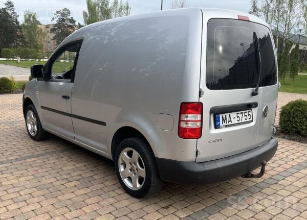 Volkswagen Caddy 2014 Rīga, ar dzinēja tilpumu 1.60 L un nobraukumu 212 tūkst. km par 3900 €, foto 5 vietnē AUTOMOTO.COM.LV