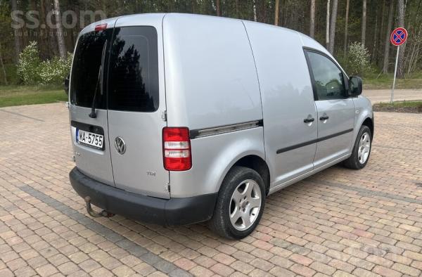 Volkswagen Caddy 2014 Rīga, ar dzinēja tilpumu 1.60 L un nobraukumu 212 tūkst. km par 3900 €, foto 6 vietnē AUTOMOTO.COM.LV