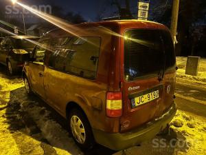 Красный Фольксваген Кадди 2005 в Рига, объемом двигателя 1.90 л и пробегом 468 тыс. км за 750 €, фото 6 на AUTOMOTO.COM.LV
