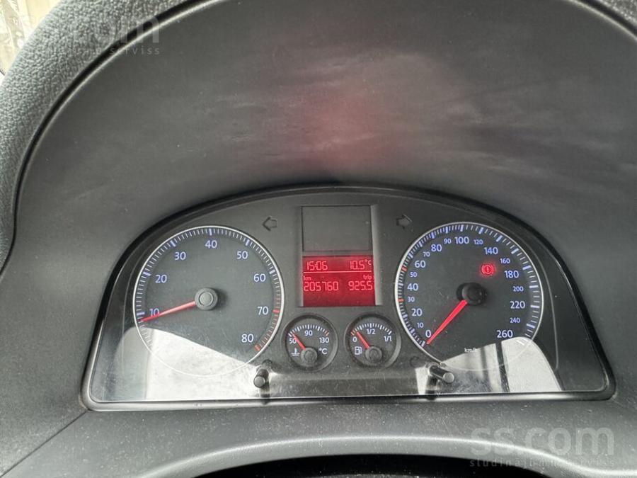 Red Volkswagen Caddy 2009 in Daugavpils, with an engine capacity of 1.40 L and mileage of 0 thousand km for 4200 €, photo 16 on AUTOMOTO.COM.LV