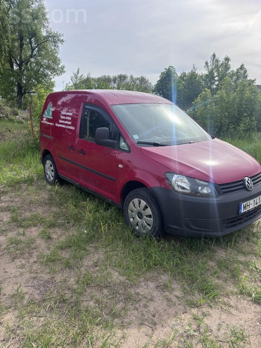 Sarkans Volkswagen Caddy 2013 Daugavpils, ar dzinēja tilpumu 1.60 L un nobraukumu 275 tūkst. km par 4100 €, foto 1 vietnē AUTOMOTO.COM.LV