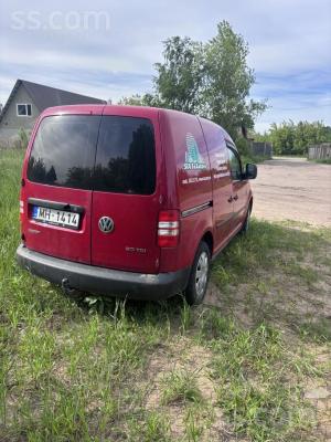 Sarkans Volkswagen Caddy 2013 Daugavpils, ar dzinēja tilpumu 1.60 L un nobraukumu 275 tūkst. km par 4100 €, foto 6 vietnē AUTOMOTO.COM.LV