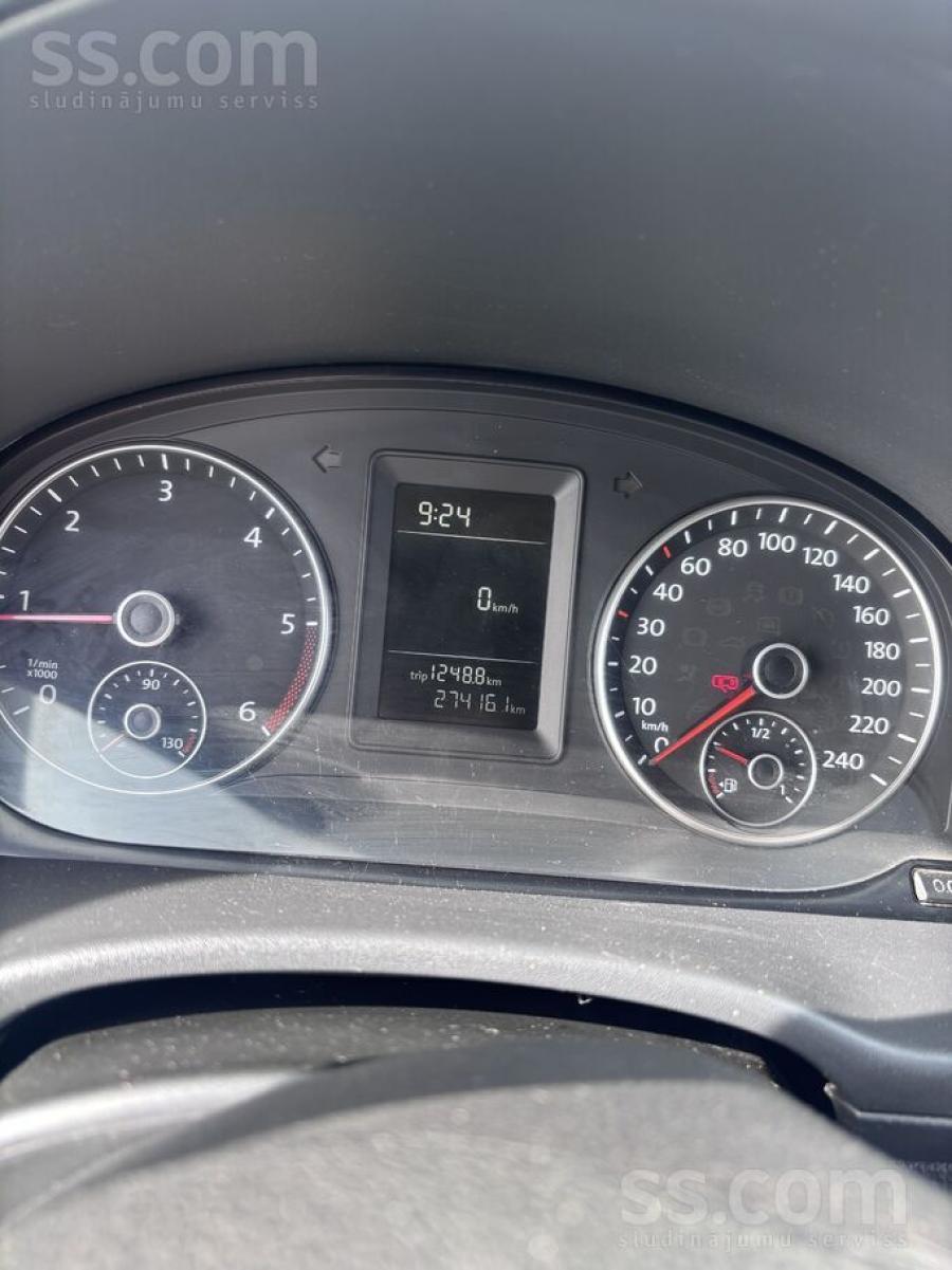 Sarkans Volkswagen Caddy 2013 Daugavpils, ar dzinēja tilpumu 1.60 L un nobraukumu 275 tūkst. km par 4100 €, foto 9 vietnē AUTOMOTO.COM.LV