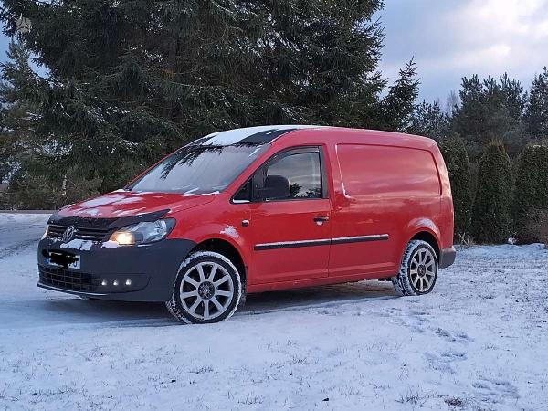 Sarkans Volkswagen Caddy 2012 Viļņa, ar dzinēja tilpumu 1.60 L un nobraukumu 208 tūkst. km par 2990 €, foto 1 vietnē AUTOMOTO.COM.LV