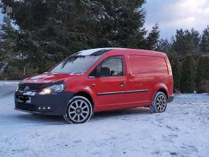 Red Volkswagen Caddy 2012 in Vilnius, with an engine capacity of 1.60 L and mileage of 208 thousand km for 2990 €, photo  on AUTOMOTO.COM.LV