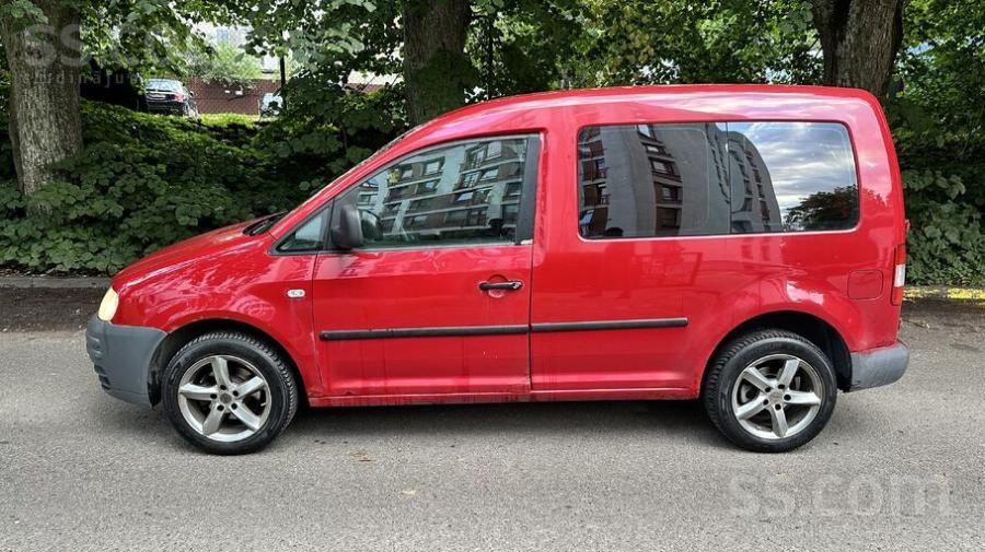 Sarkans Volkswagen Caddy 2006 Rīga, ar dzinēja tilpumu 1.90 L un nobraukumu 335 tūkst. km par 1850 €, foto 3 vietnē AUTOMOTO.COM.LV