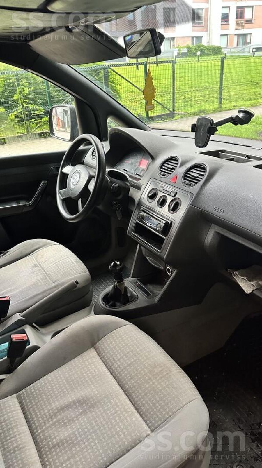 Sarkans Volkswagen Caddy 2006 Rīga, ar dzinēja tilpumu 1.90 L un nobraukumu 335 tūkst. km par 1850 €, foto 7 vietnē AUTOMOTO.COM.LV
