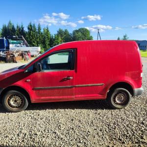Red Volkswagen Caddy 2007 in Parnu, with an engine capacity of 1.90 L and mileage of 400 thousand km for 450 €, photo 11 on AUTOMOTO.COM.LV