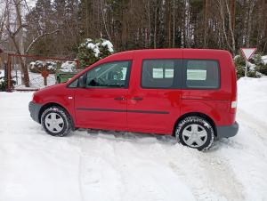 Red Volkswagen Caddy 2008 in Vilnius, with an engine capacity of 1.60 L and mileage of 178 thousand km for 2900 €, photo 8 on AUTOMOTO.COM.LV
