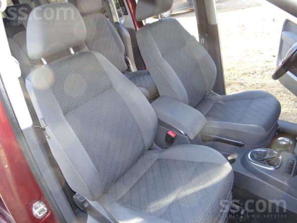 Red Volkswagen Caddy 2011 in Aizkraukle, with an engine capacity of 1.60 L and mileage of 335 thousand km for 6390 €, photo 10 on AUTOMOTO.COM.LV