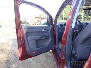 Sarkans Volkswagen Caddy 2011 Aizkraukle, ar dzinēja tilpumu 1.60 L un nobraukumu 335 tūkst. km par 6390 €, foto 9 vietnē AUTOMOTO.COM.LV