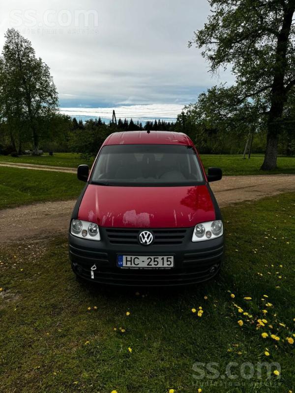 Sarkans Volkswagen Caddy 2004 Limbaži, ar dzinēja tilpumu 1.90 L un nobraukumu 383 tūkst. km par 4950 €, foto 1 vietnē AUTOMOTO.COM.LV
