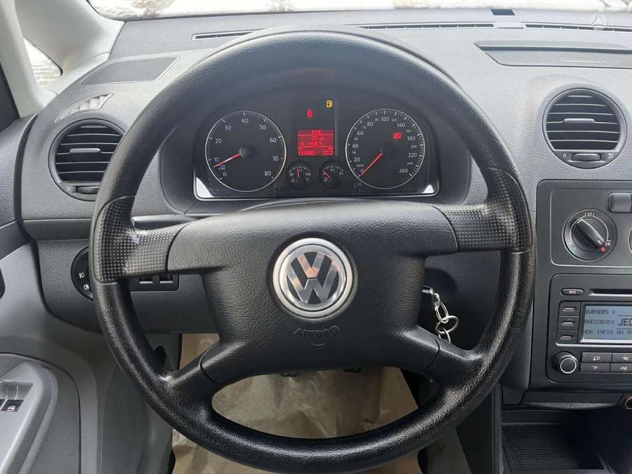 Sarkans Volkswagen Caddy 2004 Vilkaviškis, ar dzinēja tilpumu 1.60 L un nobraukumu 178 tūkst. km par 2700 €, foto 13 vietnē AUTOMOTO.COM.LV