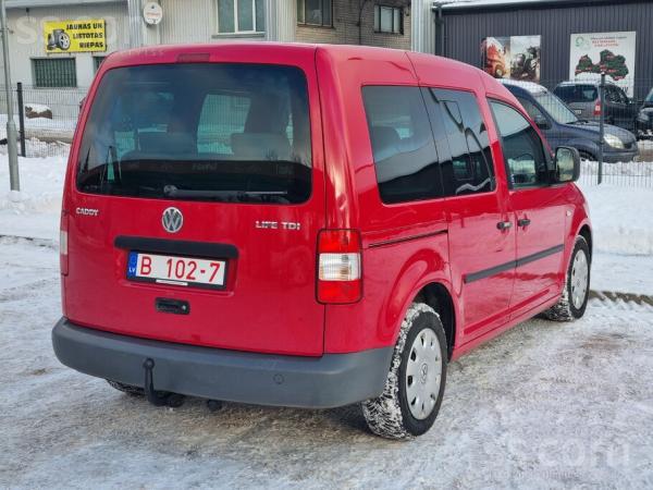 Red Volkswagen Caddy 2004 in Ogre, with an engine capacity of 1.90 L and mileage of 288 thousand km for 4350 €, photo 8 on AUTOMOTO.COM.LV