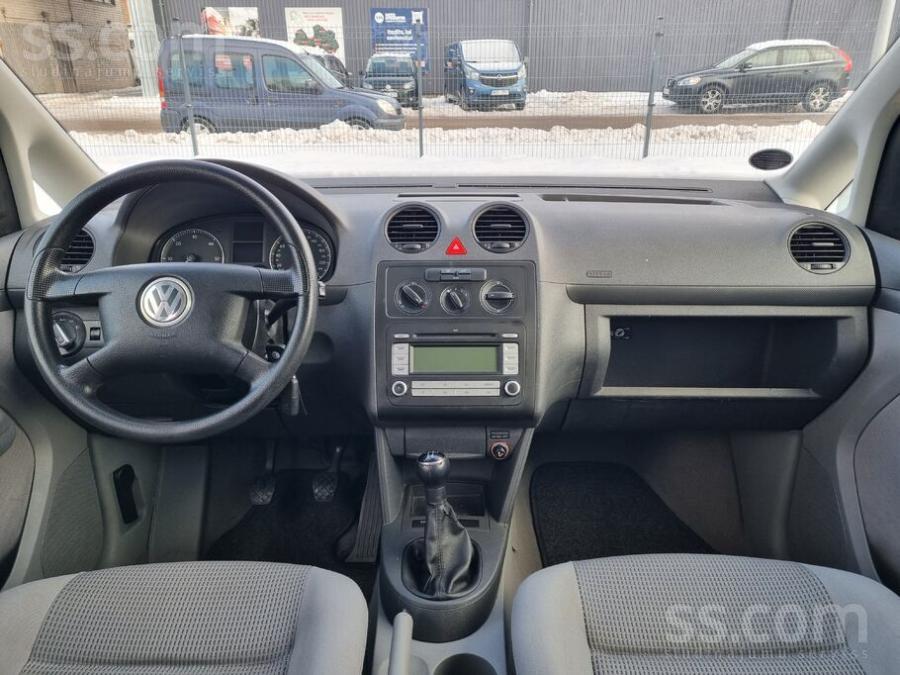 Sarkans Volkswagen Caddy 2004 Ogre, ar dzinēja tilpumu 1.90 L un nobraukumu 288 tūkst. km par 4350 €, foto 16 vietnē AUTOMOTO.COM.LV