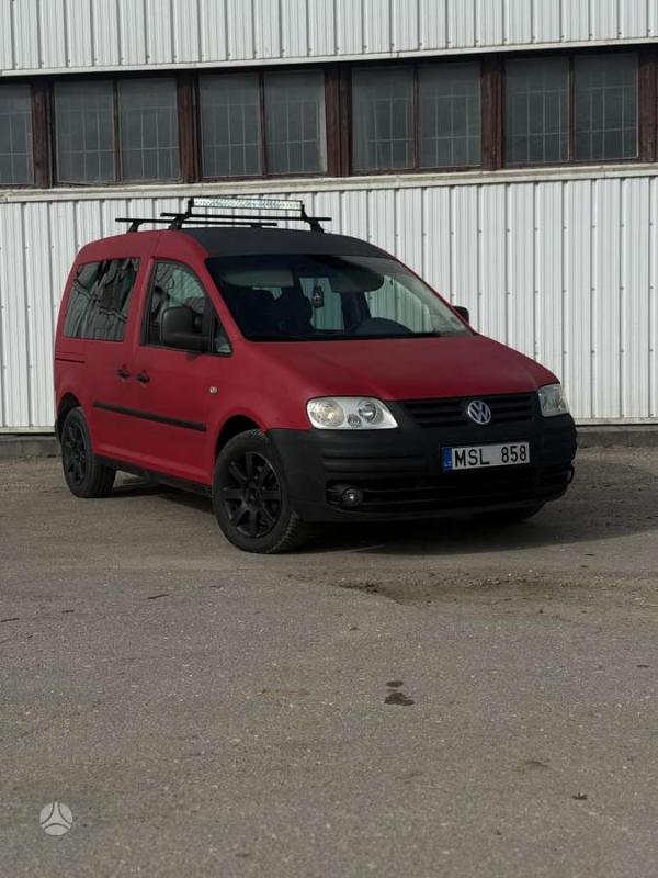 Sarkans Volkswagen Caddy 2004 Radviliškis, ar dzinēja tilpumu 1.90 L un nobraukumu 296 tūkst. km par 1850 €, foto 1 vietnē AUTOMOTO.COM.LV