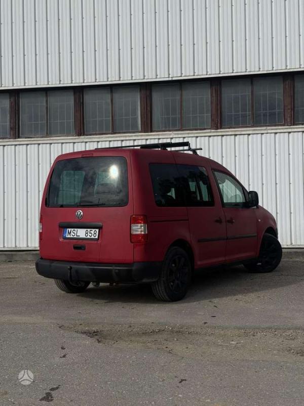 Sarkans Volkswagen Caddy 2004 Radviliškis, ar dzinēja tilpumu 1.90 L un nobraukumu 296 tūkst. km par 1850 €, foto 3 vietnē AUTOMOTO.COM.LV
