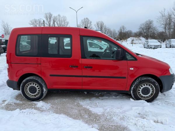 Red Volkswagen Caddy 2005 in Jekabpils, with an engine capacity of 1.90 L and mileage of 193 thousand km for 3750 €, photo 5 on AUTOMOTO.COM.LV