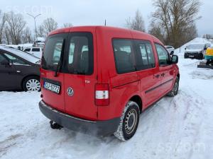 Red Volkswagen Caddy 2005 in Jekabpils, with an engine capacity of 1.90 L and mileage of 193 thousand km for 3750 €, photo 3 on AUTOMOTO.COM.LV