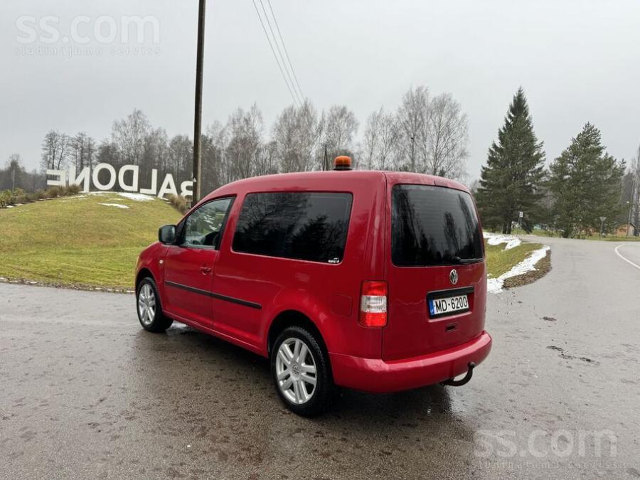 Sarkans Volkswagen Caddy 2006 Rīga, ar dzinēja tilpumu 1.90 L un nobraukumu 394 tūkst. km par 2600 €, foto 6 vietnē AUTOMOTO.COM.LV