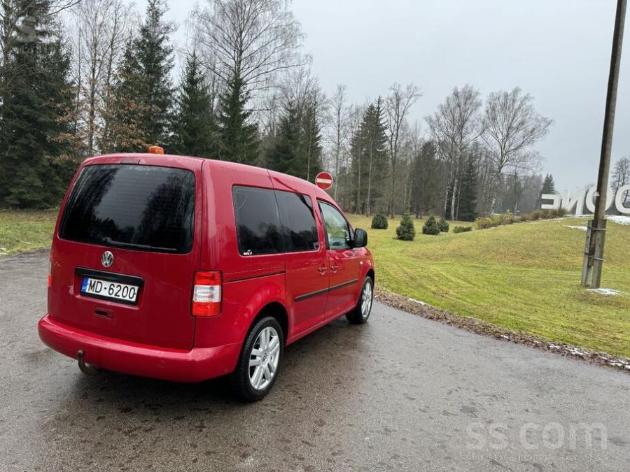 Sarkans Volkswagen Caddy 2006 Rīga, ar dzinēja tilpumu 1.90 L un nobraukumu 394 tūkst. km par 2600 €, foto 8 vietnē AUTOMOTO.COM.LV