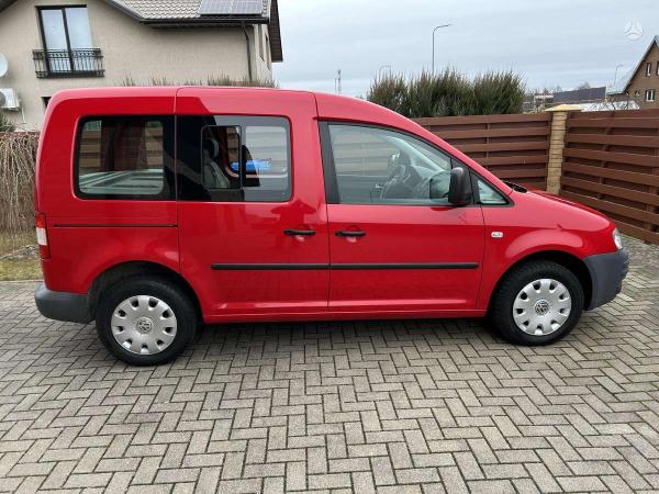 Red Volkswagen Caddy 2006 in Vilkaviskis, with an engine capacity of 1.60 L and mileage of 190 thousand km for 3500 €, photo 6 on AUTOMOTO.COM.LV