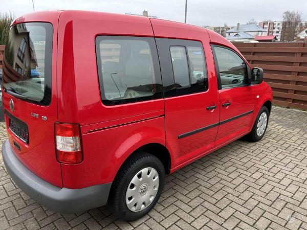 Red Volkswagen Caddy 2006 in Vilkaviskis, with an engine capacity of 1.60 L and mileage of 190 thousand km for 3500 €, photo 7 on AUTOMOTO.COM.LV