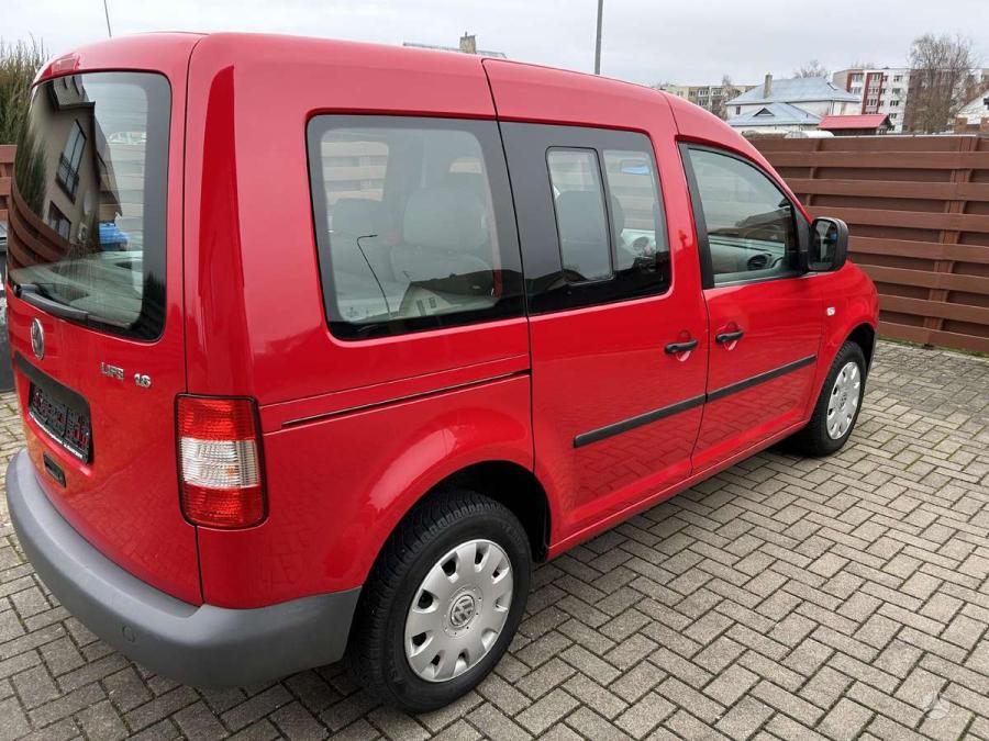 Red Volkswagen Caddy 2006 in Vilkaviskis, with an engine capacity of 1.60 L and mileage of 190 thousand km for 3500 €, photo 7 on AUTOMOTO.COM.LV