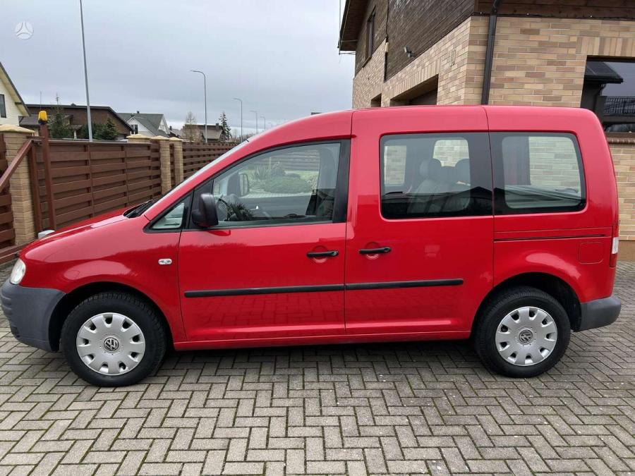 Red Volkswagen Caddy 2006 in Vilkaviskis, with an engine capacity of 1.60 L and mileage of 190 thousand km for 3500 €, photo 12 on AUTOMOTO.COM.LV