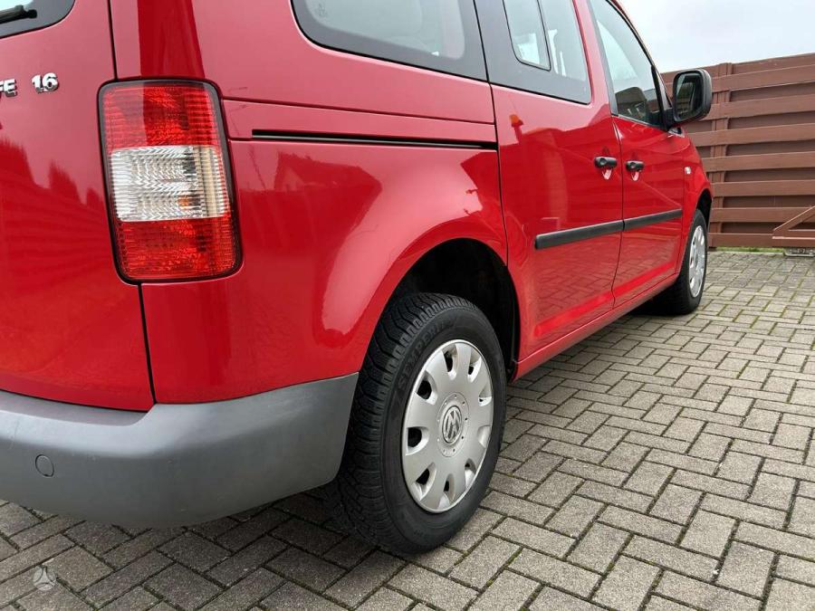 Red Volkswagen Caddy 2006 in Vilkaviskis, with an engine capacity of 1.60 L and mileage of 190 thousand km for 3500 €, photo 21 on AUTOMOTO.COM.LV