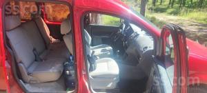 Red Volkswagen Caddy 2006 in Riga, with an engine capacity of 1.90 L and mileage of 335 thousand km for 1400 €, photo 3 on AUTOMOTO.COM.LV