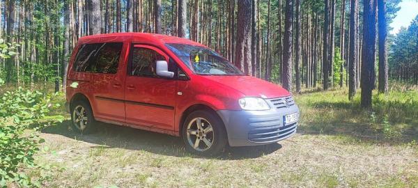 Красный Фольксваген Кадди 2006 в Рига, объемом двигателя 1.90 л и пробегом 335 тыс. км за 1400 €, фото 3 на AUTOMOTO.COM.LV
