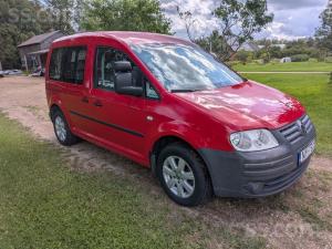 Красный Фольксваген Кадди 2006 в Валмиера, объемом двигателя 1.90 л и пробегом 176 тыс. км за 4500 €, фото 8 на AUTOMOTO.COM.LV