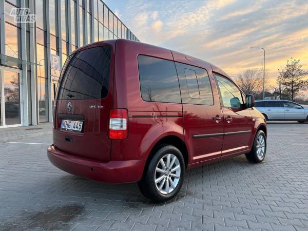 Red Volkswagen Caddy 2007 in Vilnius, with an engine capacity of 1.90 L and mileage of 364 thousand km for 2700 €, photo 5 on AUTOMOTO.COM.LV