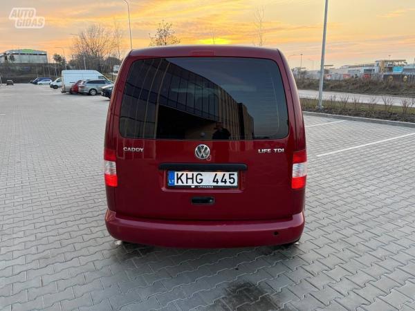Red Volkswagen Caddy 2007 in Vilnius, with an engine capacity of 1.90 L and mileage of 364 thousand km for 2700 €, photo 6 on AUTOMOTO.COM.LV
