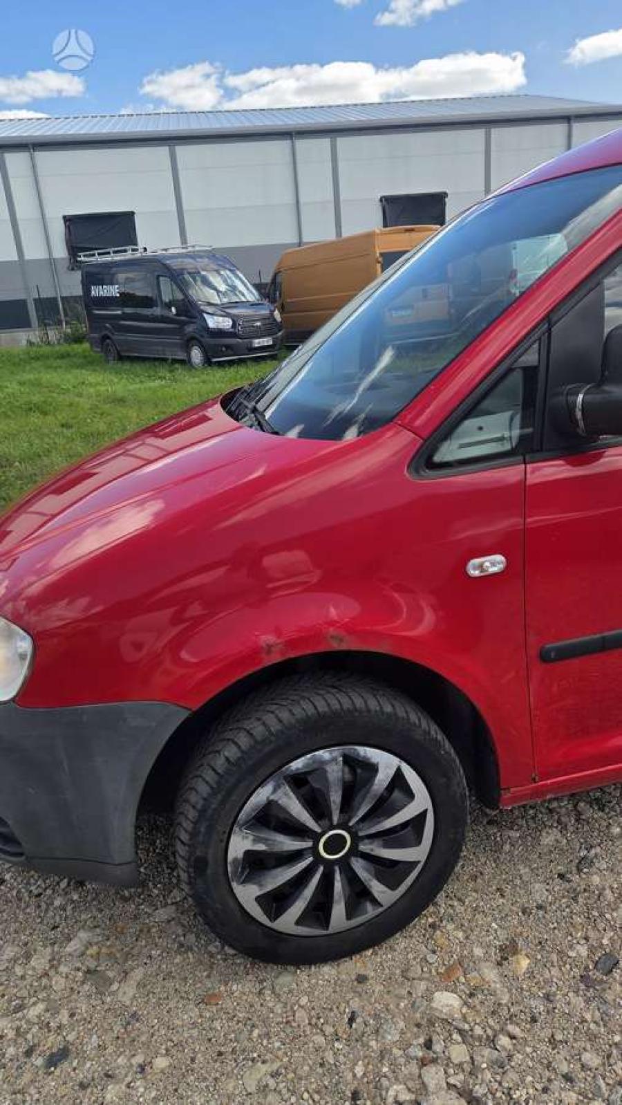 Red Volkswagen Caddy 2007 in Siauliai, with an engine capacity of 1.90 L and mileage of 321 thousand km for 2150 €, photo 6 on AUTOMOTO.COM.LV
