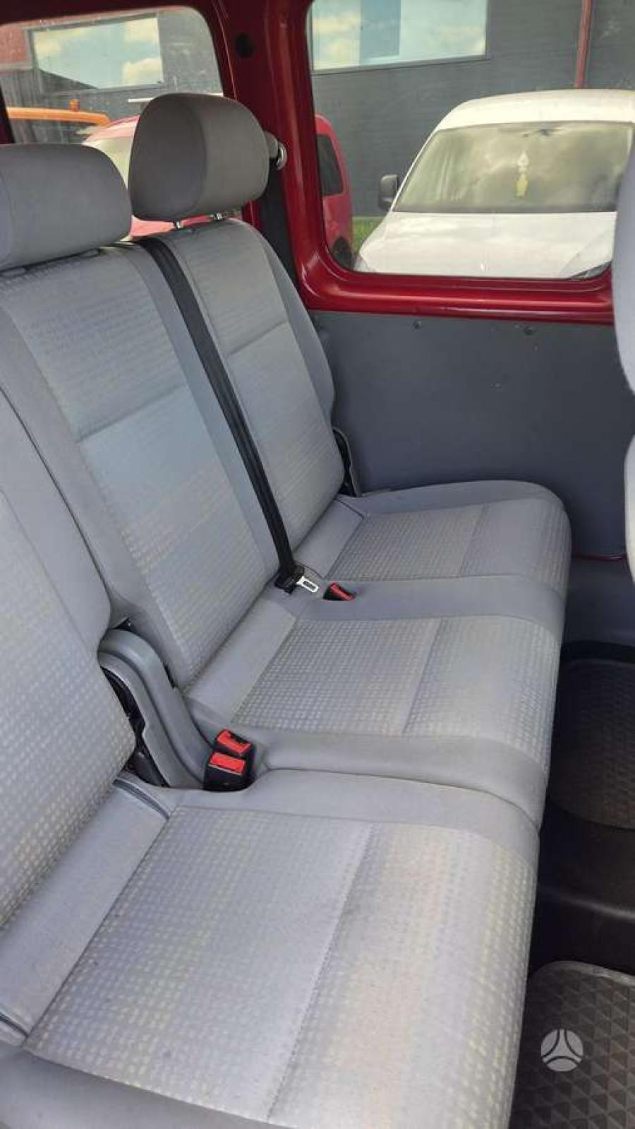 Red Volkswagen Caddy 2007 in Siauliai, with an engine capacity of 1.90 L and mileage of 321 thousand km for 2150 €, photo 8 on AUTOMOTO.COM.LV