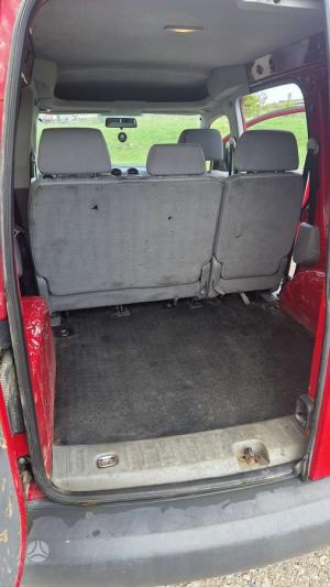 Red Volkswagen Caddy 2007 in Siauliai, with an engine capacity of 1.90 L and mileage of 321 thousand km for 2150 €, photo 9 on AUTOMOTO.COM.LV