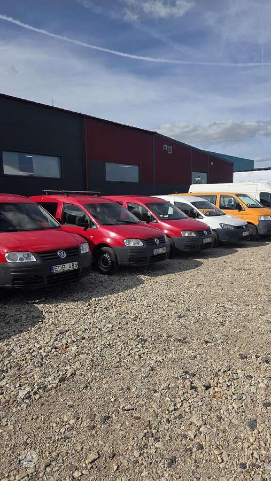 Red Volkswagen Caddy 2007 in Siauliai, with an engine capacity of 1.90 L and mileage of 321 thousand km for 2150 €, photo 13 on AUTOMOTO.COM.LV