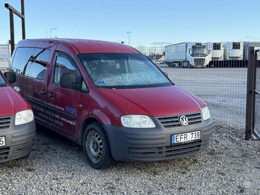 Red Volkswagen Caddy 2008 in Vilnius, with an engine capacity of 0.00 L and mileage of 900 thousand km for 1200 €, photo 2 on AUTOMOTO.COM.LV