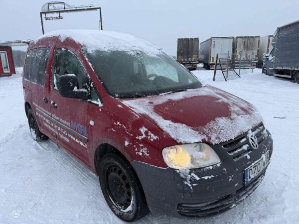 Red Volkswagen Caddy 2008 in Vilnius, with an engine capacity of 1.90 L and mileage of 710 thousand km for 1000 €, photo 3 on AUTOMOTO.COM.LV
