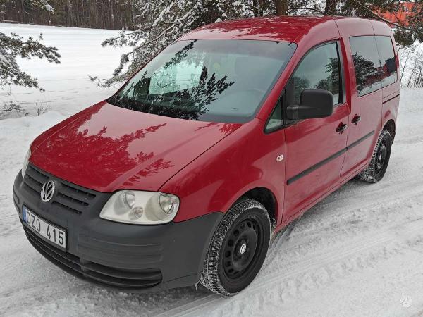 Red Volkswagen Caddy 2008 in Vilnius, with an engine capacity of 1.90 L and mileage of 500 thousand km for 2500 €, photo 1 on AUTOMOTO.COM.LV